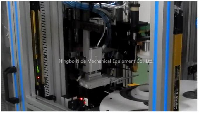 Fully automatic 4 working stations stator coil lacing machine