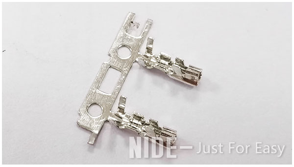 Custom Auto Female Crimp Terminal For Electrical Wire Connectors